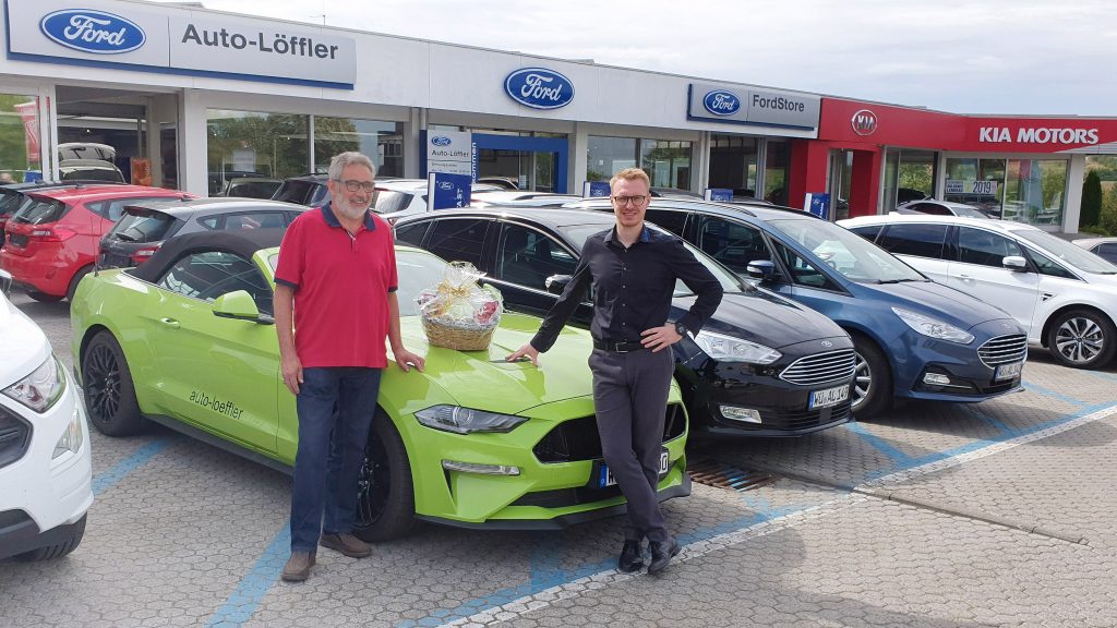 Von der Lehre bis zur Rente: Autohaus Löffler verabschiedet Urgestein ...